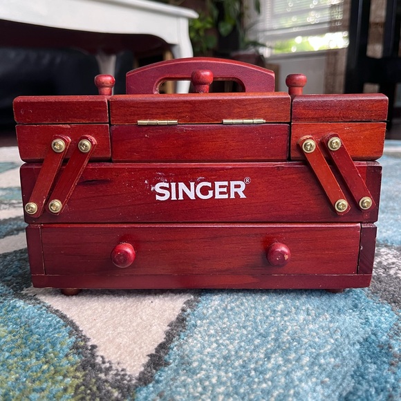 Singer | Storage & Organization | Vintage Singer Wood Sewing Kit ...